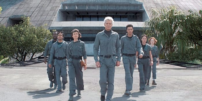 ‘Alien: Earth’ Review: A Sci-Fi Exploration of Exploitation | Yardbarker