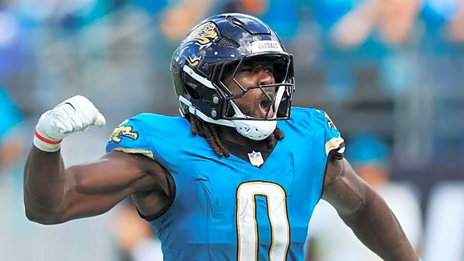 How Devin Lloyd Is Forcing a Tough Decision for the Jaguars | Yardbarker