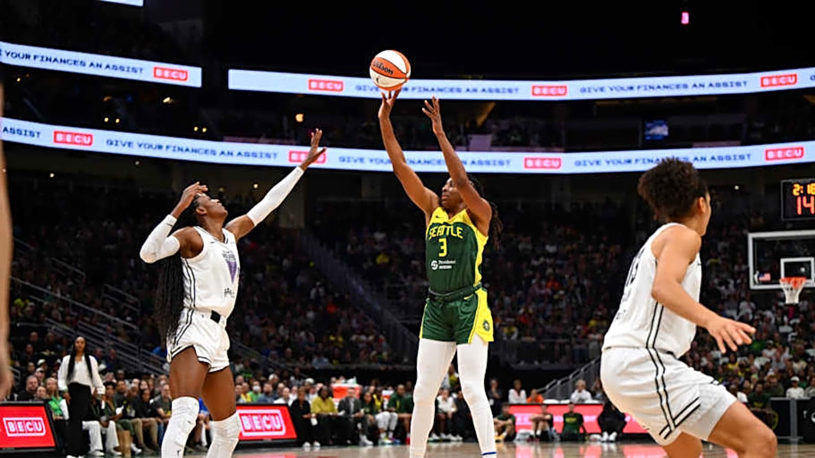 Nneka Ogwumike Moves Up the Seattle Storm Record Books | Yardbarker