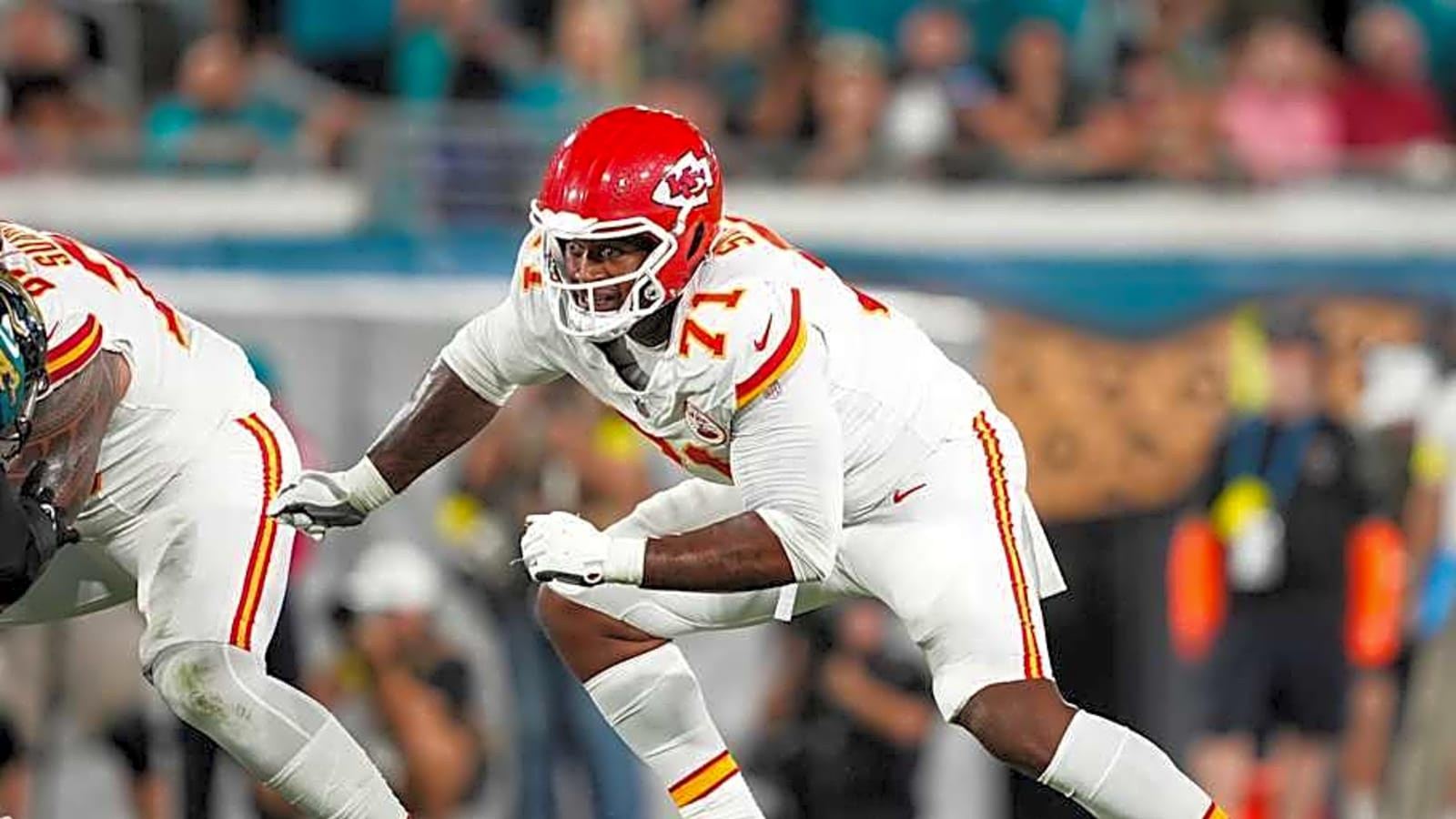Chiefs’ offensive line issues might quietly add to trade deadline ...