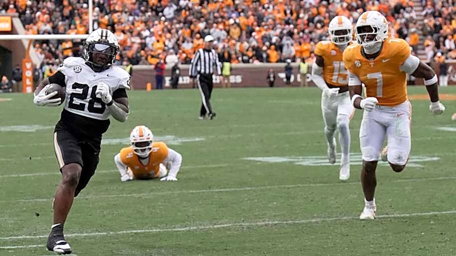 Sedrick Alexander Puts On Career Night in Record-Setting Win | Yardbarker