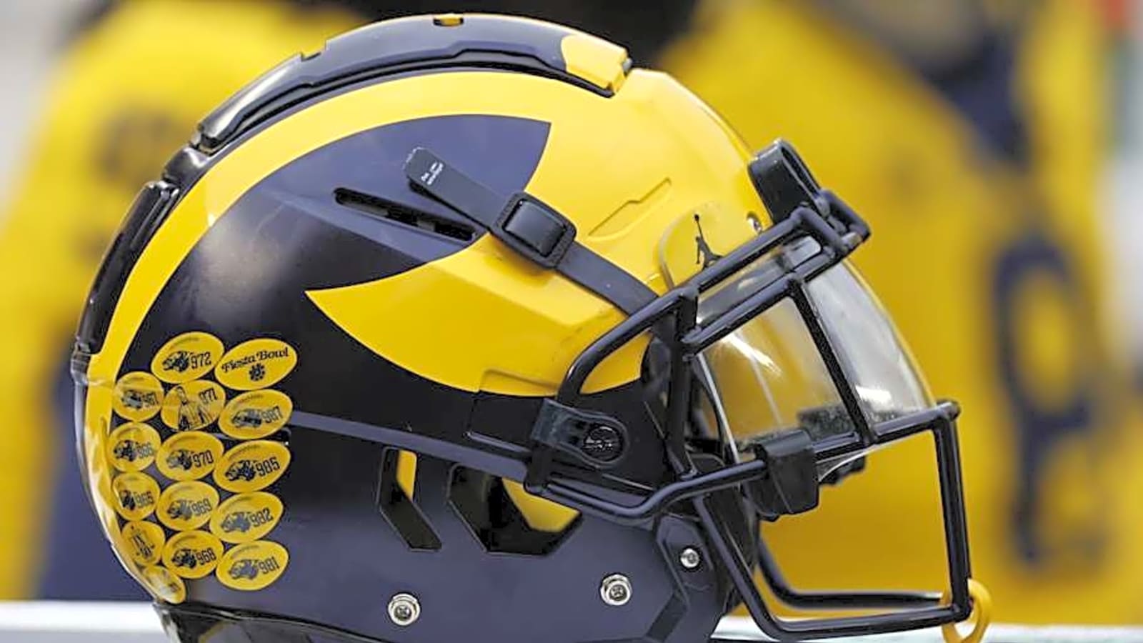 Former Michigan football player spurns North Carolina, Bill Belichick ...