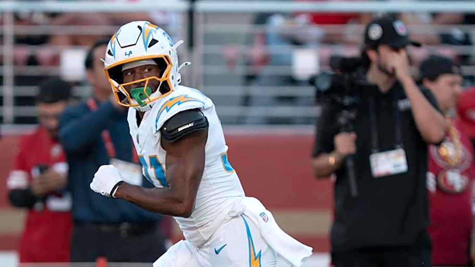 Chargers make last-second roster moves, notable inactives for Week 8 vs ...