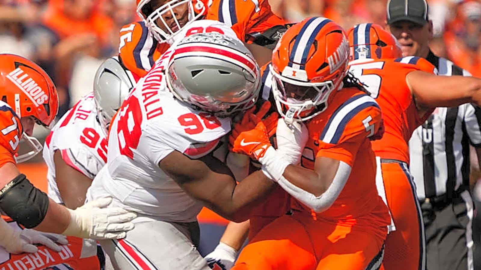 Chargers select college football's best run-stopper in new mock draft ...