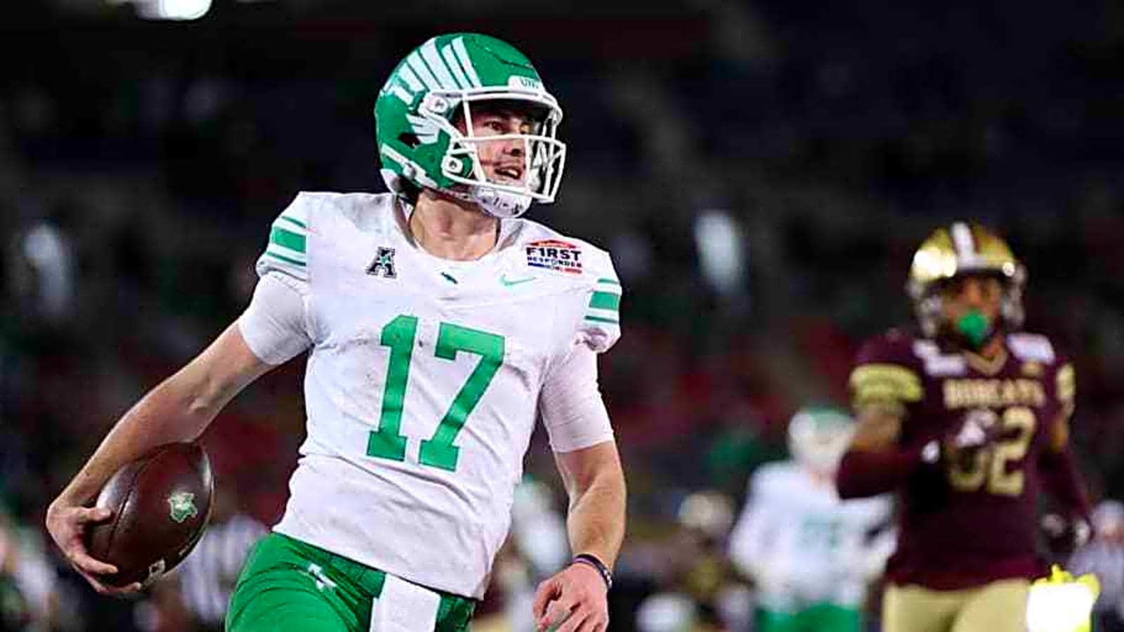 College football’s leading passer announces transfer portal departure ...