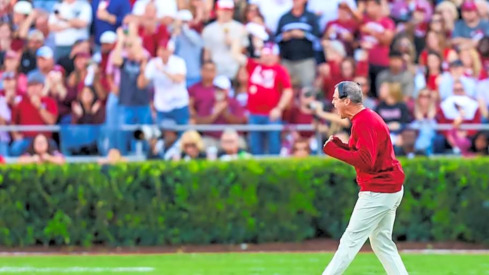 FINAL SCORE: South Carolina Fights Hard, But Falls Short to Alabama ...