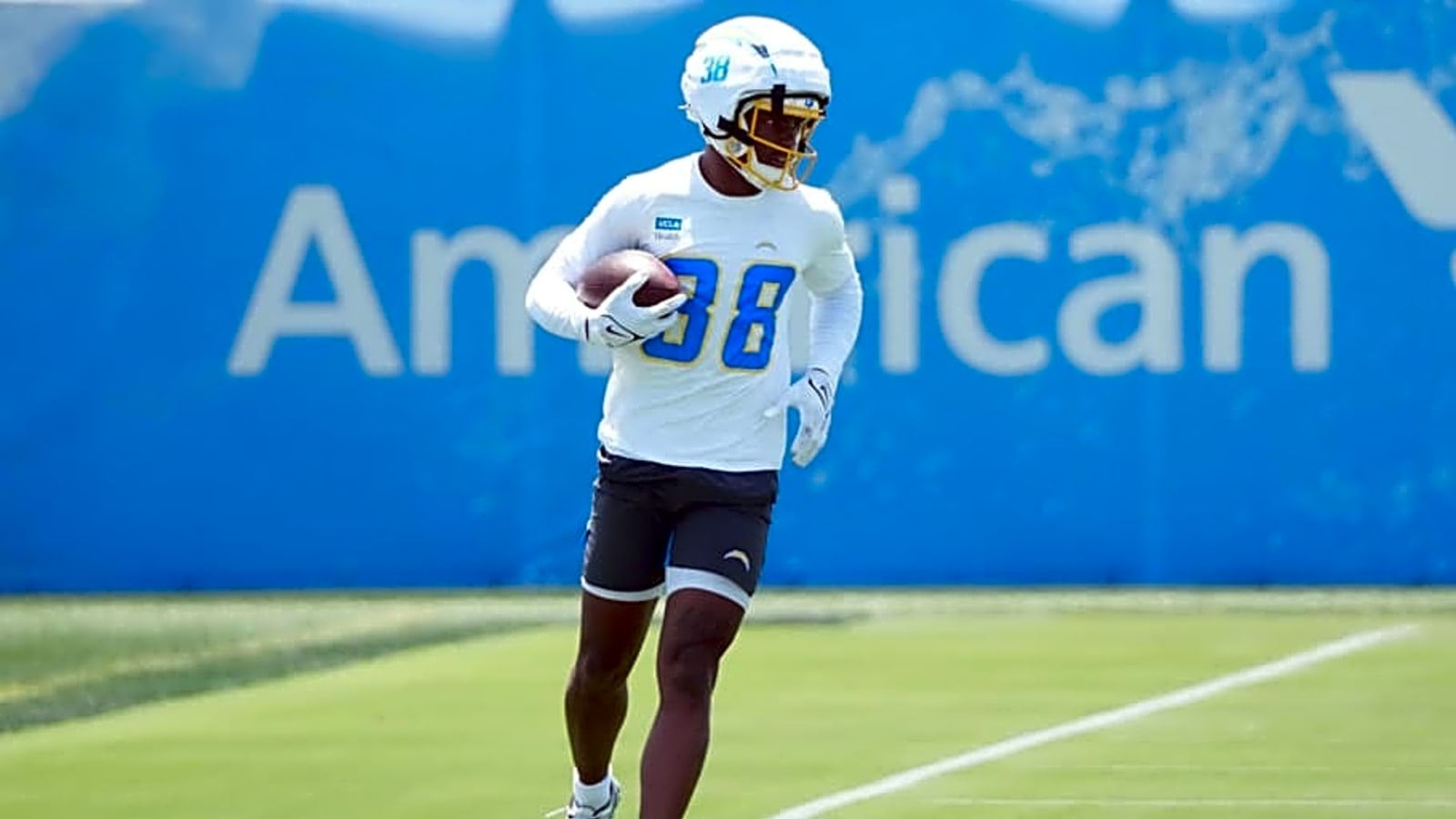 Chargers' unexpected rookie WR working with first-team offense | Yardbarker