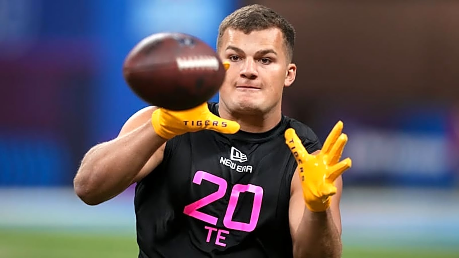 Eagles Land Dallas Goedert Successor In Fascinating New NFL Mock Draft ...