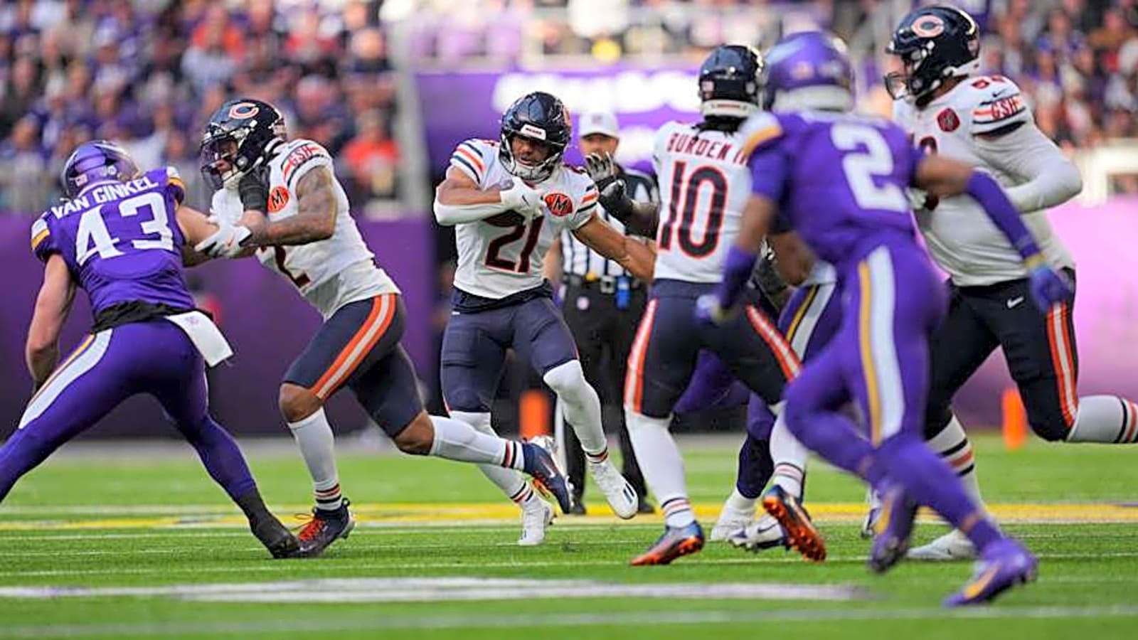 Multiple Bears injured in violent collision on almost-interception of ...