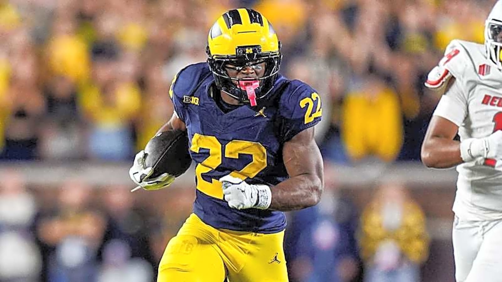Michigan vs. Wisconsin score prediction by expert football model ...