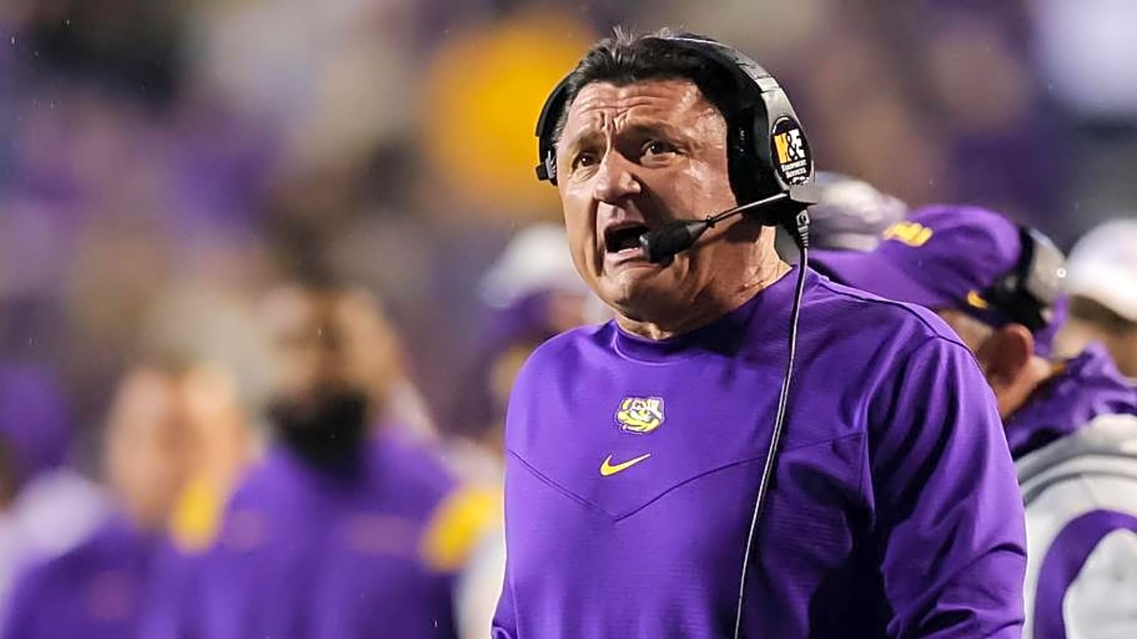 College Football World Reacts to Ed Orgeron Returning to LSU | Yardbarker