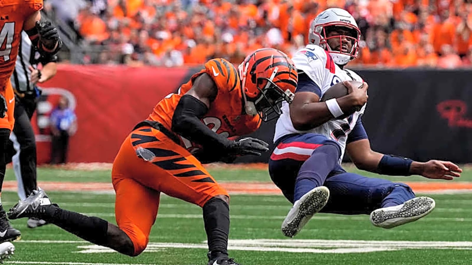 Bengals DB Dax Hill Dealing With Uncertainty About Fifth-Year Option ...