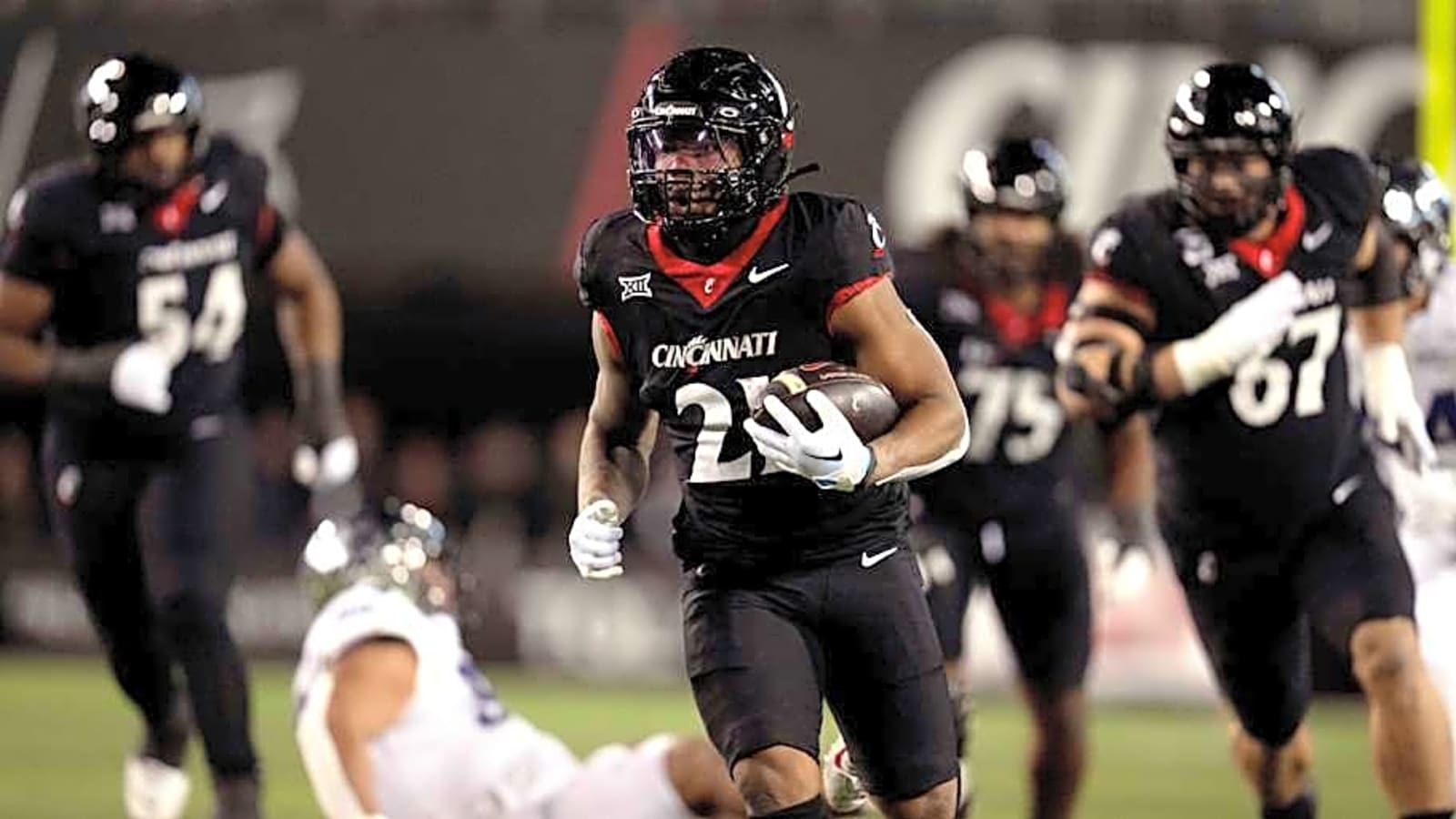 UDFA RB Predicted to Make an Impact on 49ers in 2025 | Yardbarker