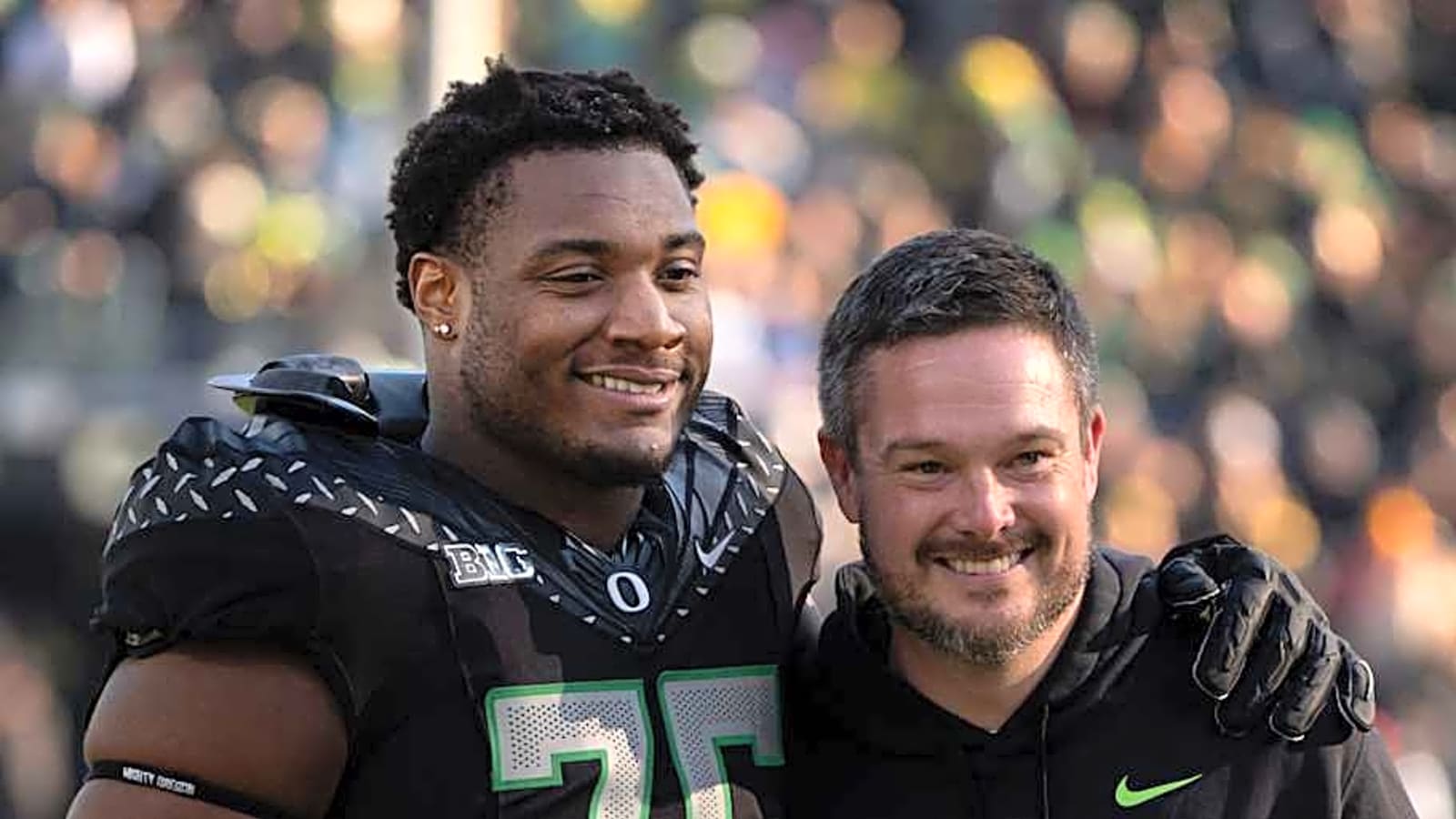 How Oregon Tackle Isaiah World May Have Hurt NFL Draft Stock During ...