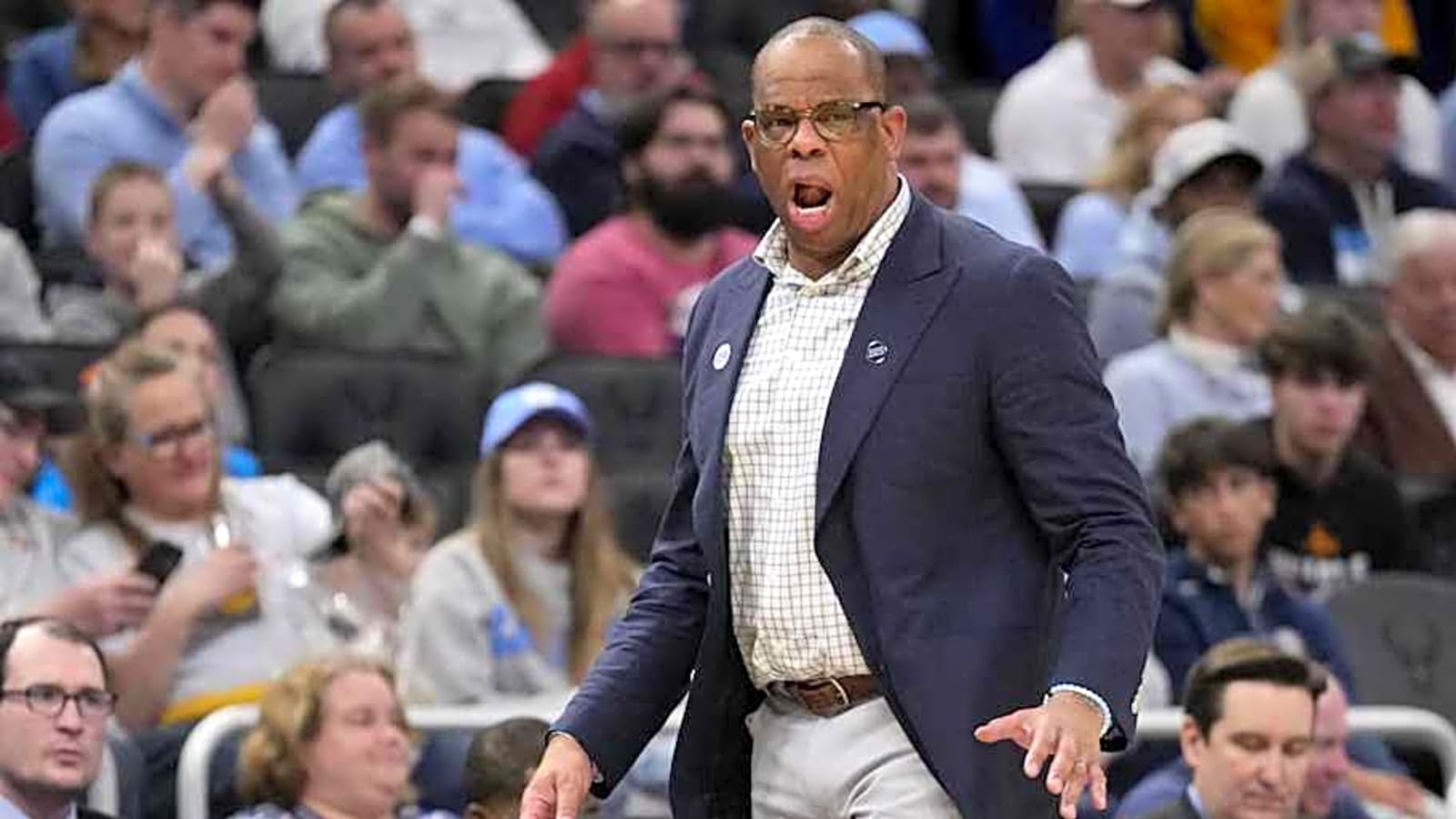 Hubert Davis Pulls Off Late UNC Basketball Recruiting Victory Overseas ...
