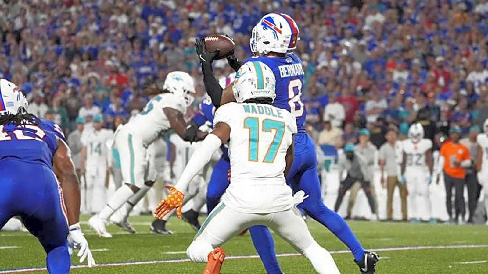 Terrel Bernard saves Bills from embarrassment with late-game ...