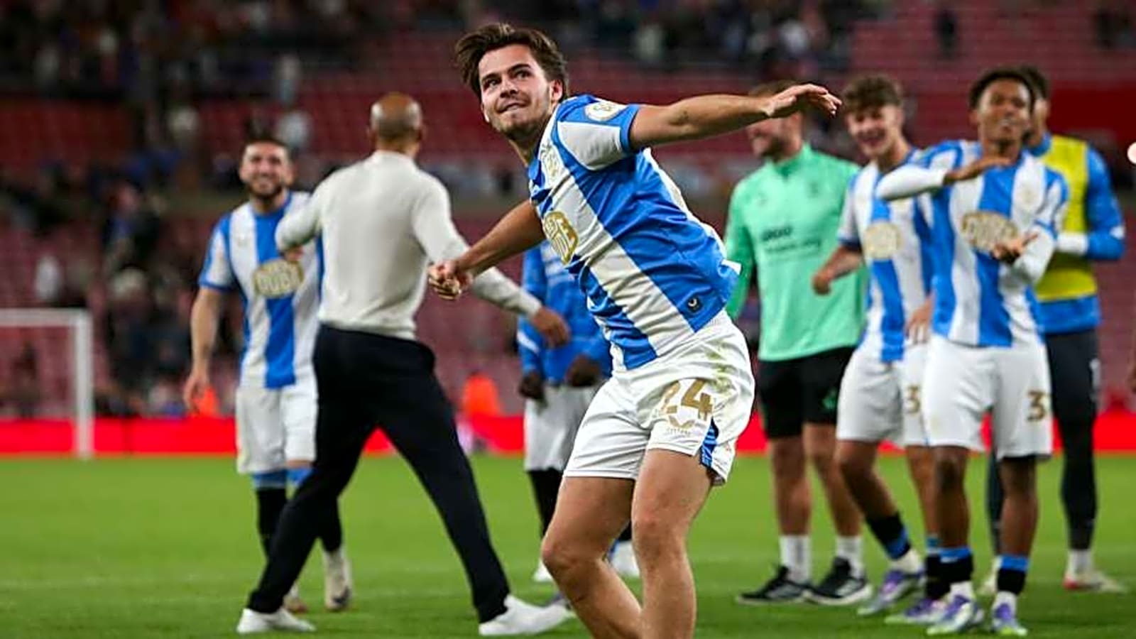 Chelsea agree permanent deal for in-form loanee with sell-on clause ...