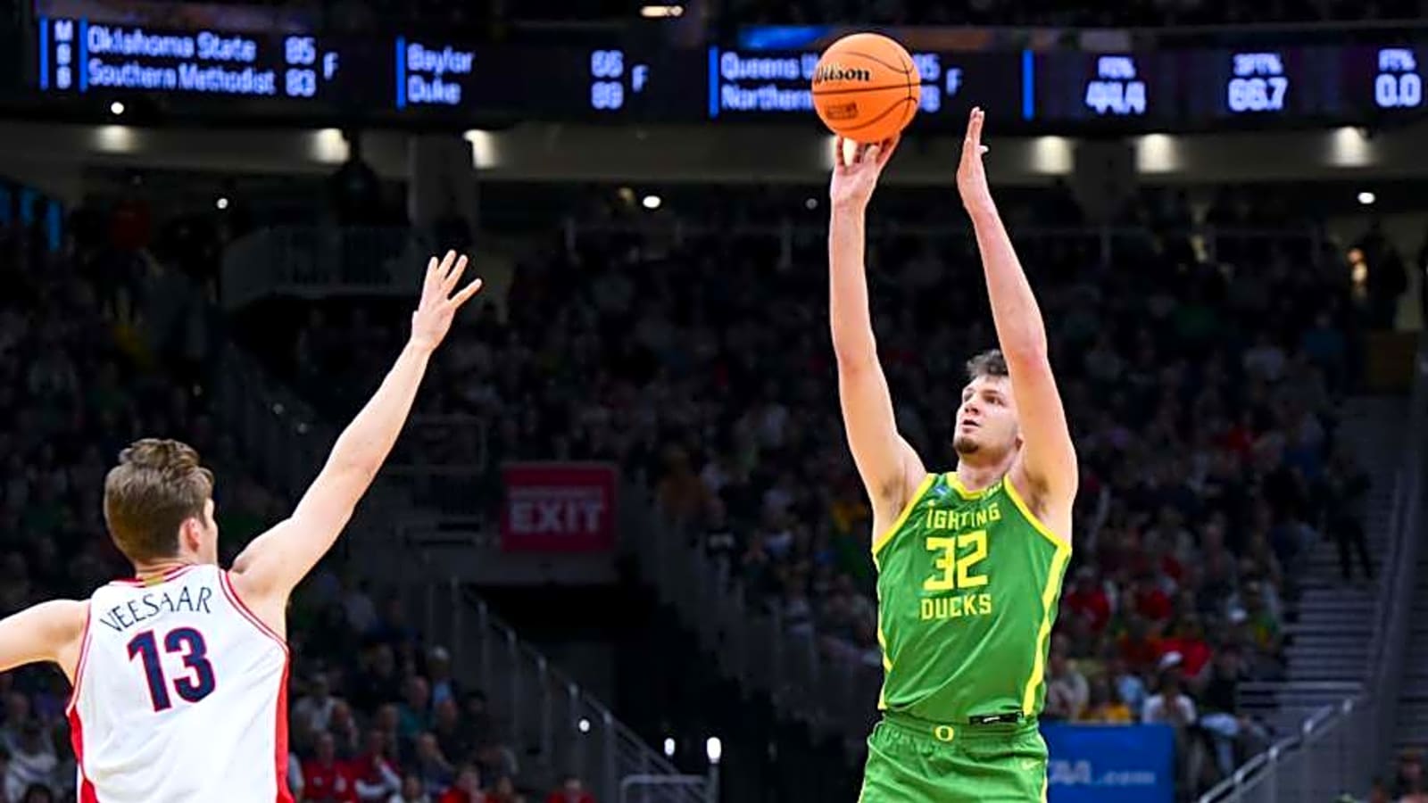 Oregon Ducks Star Center Nate Bittle Forgoes NBA, Returns For Fifth ...