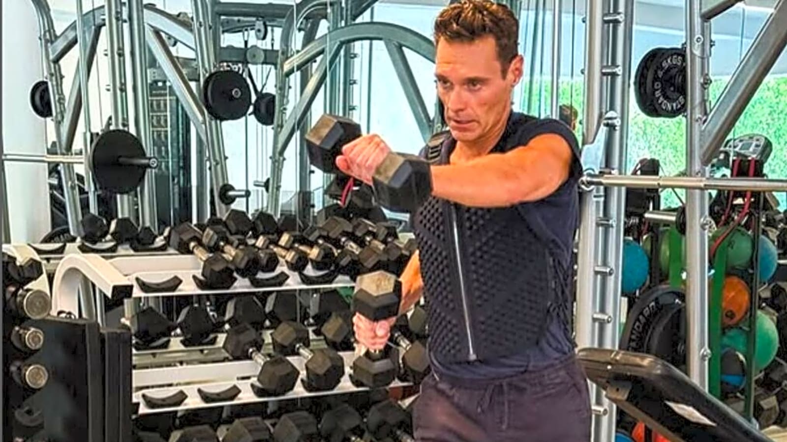 Ryan Seacrest Displays Muscles in Workout Video – See How Fans Reacted ...