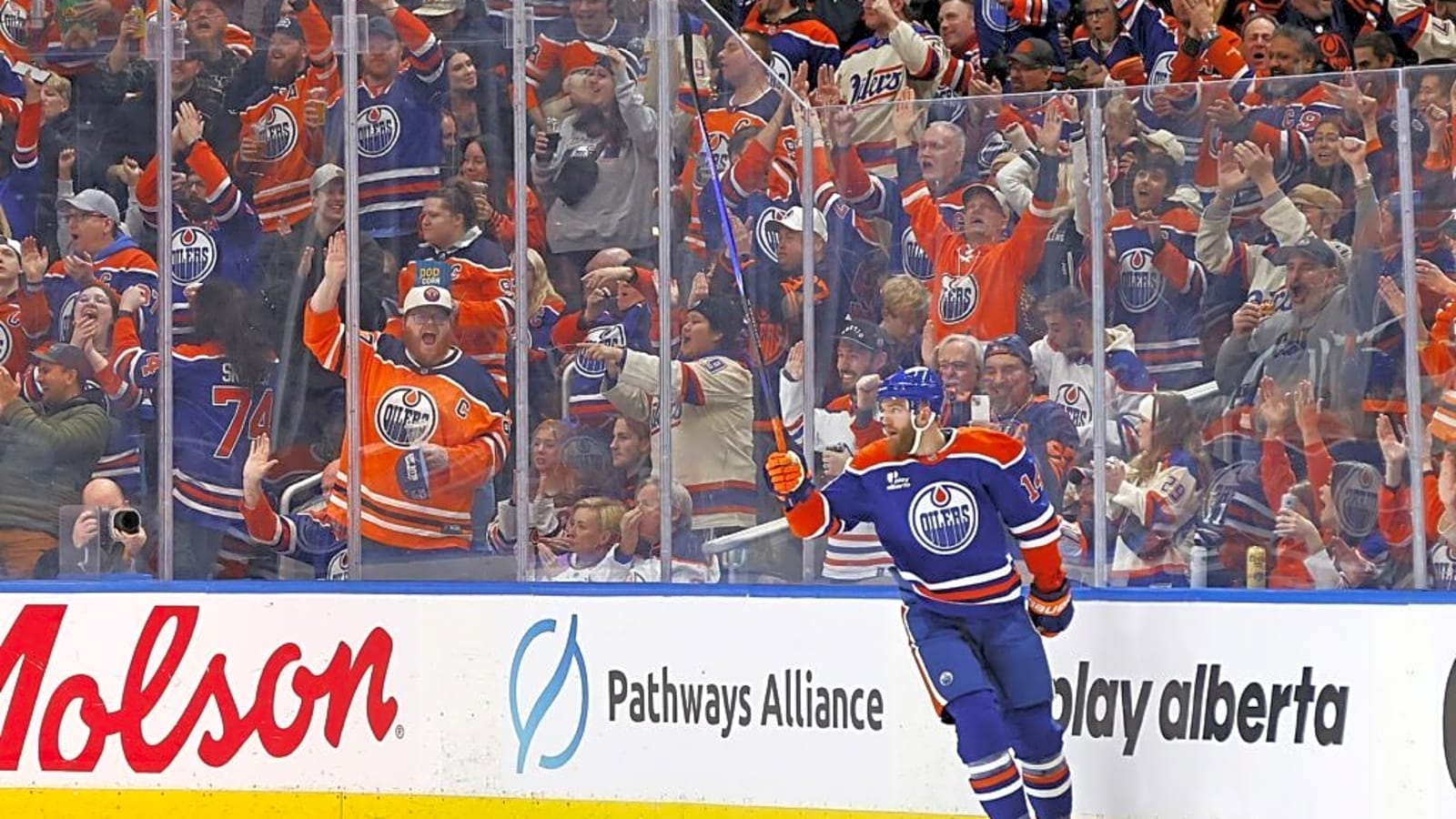 Wild Scene at Oilers Game as Baby Is Born Inside Rogers Place | Yardbarker