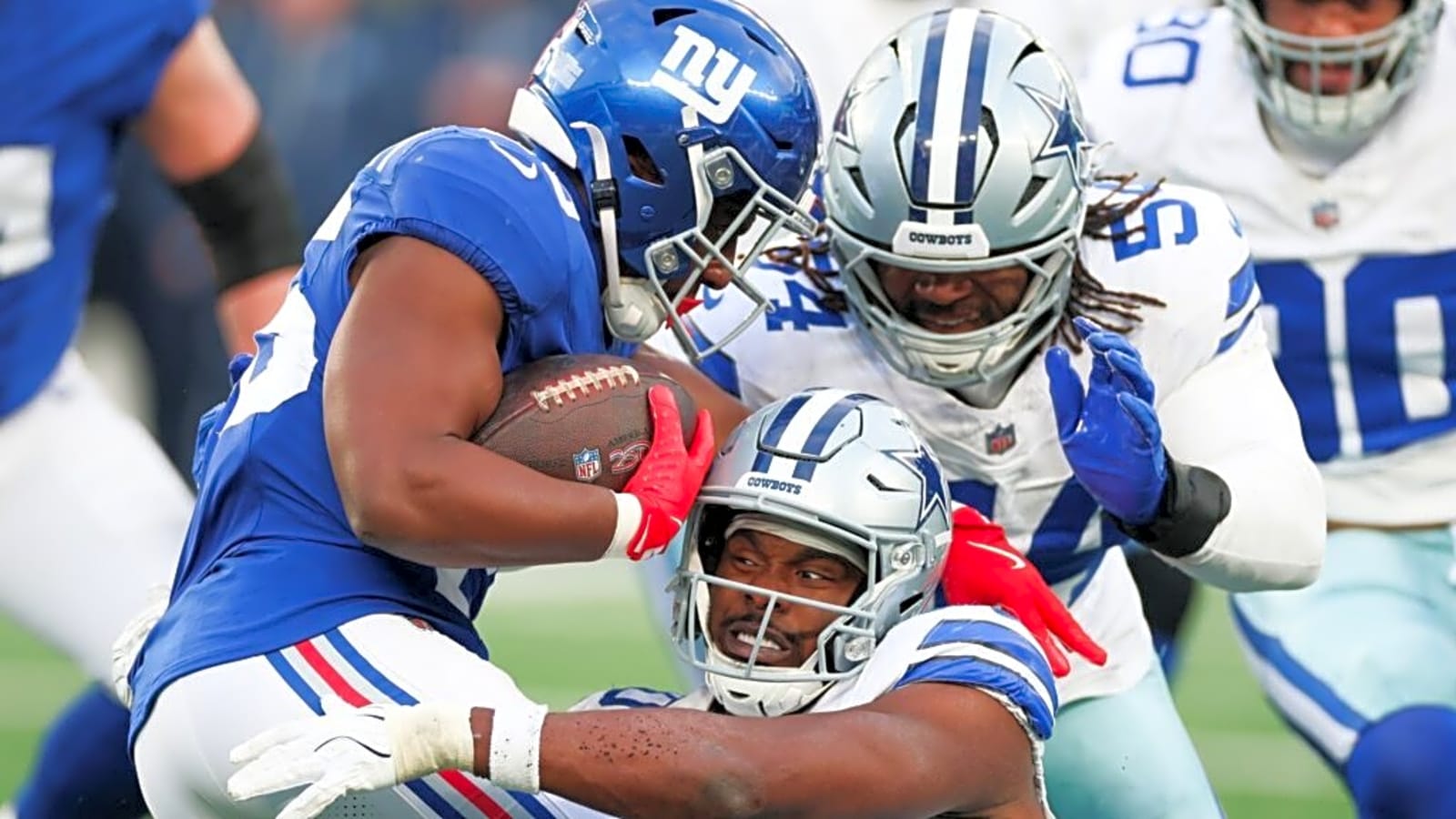 Cowboys Have One Major Defensive Question Entering 2026 | Yardbarker