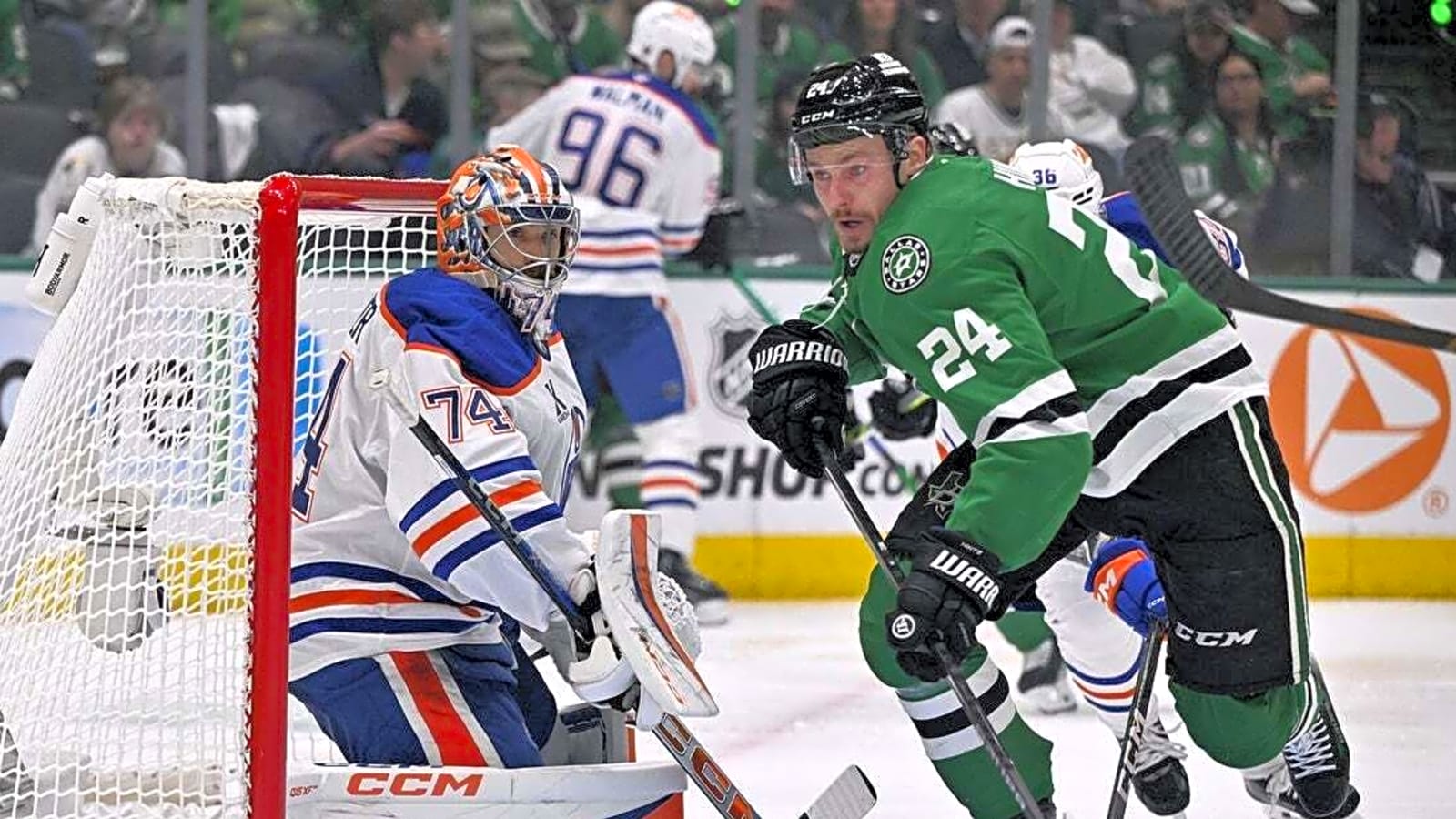 Stars escape two-goal hole, down Oilers in opener | Yardbarker