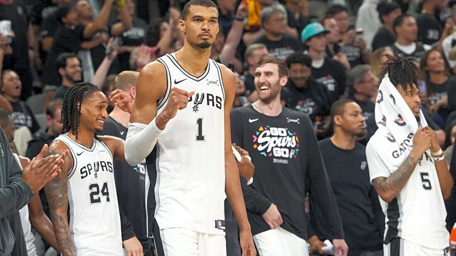 Spurs aim to keep rolling as West semis start vs. banged-up ...