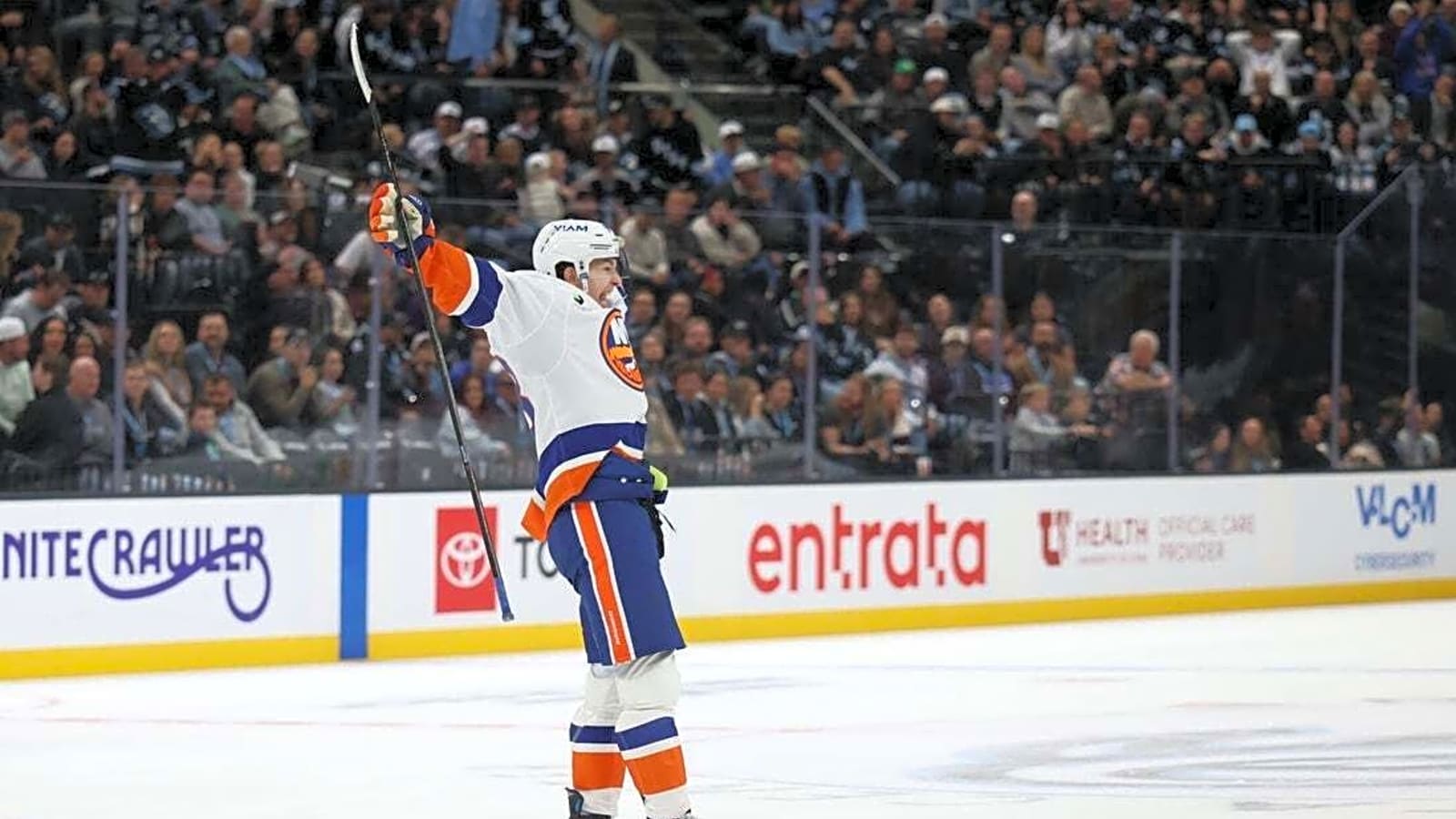 NHL roundup: Isles' Matthew Schaefer makes history with OT winner ...