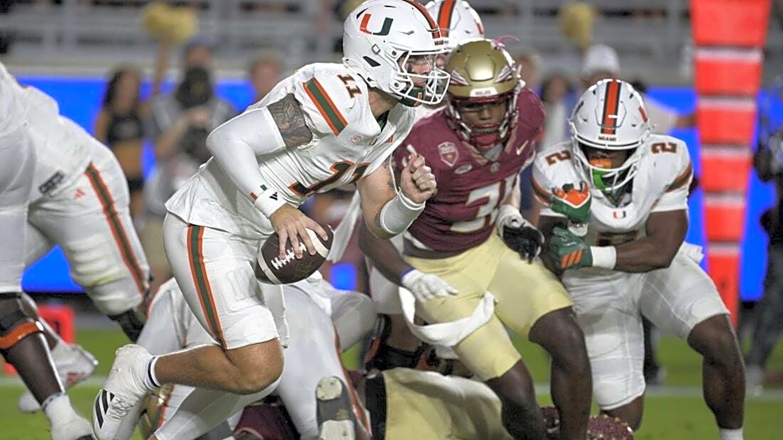 Carson Beck tosses 4 TD passes to lift No. 3 Miami over No. 18 Florida ...