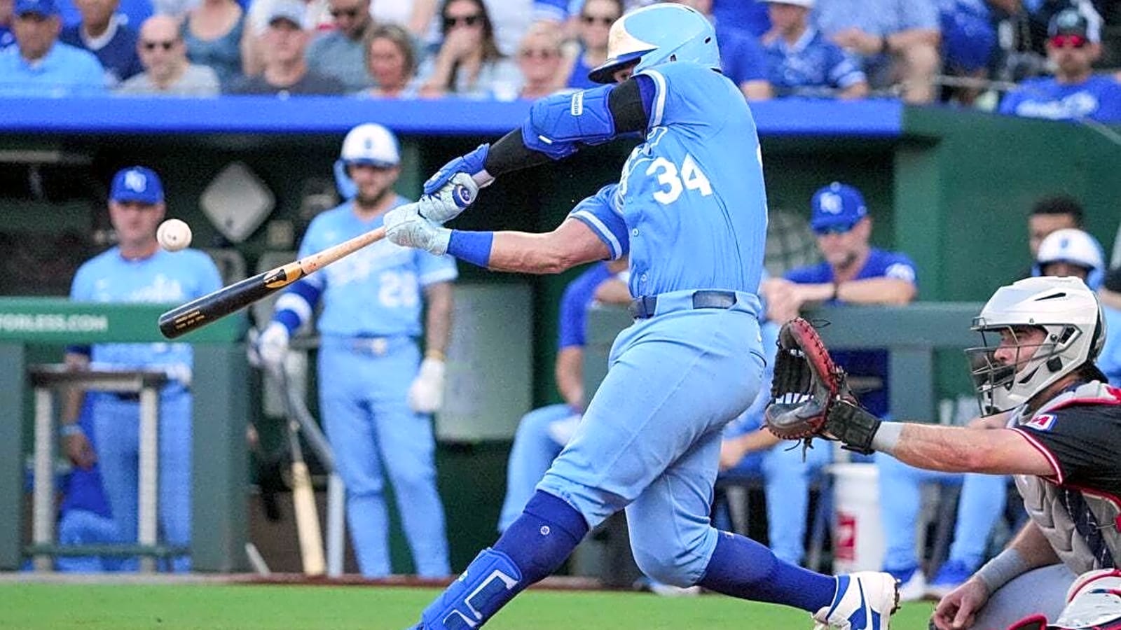 Report: Padres get Royals C Freddy Fermin for two pitchers | Yardbarker