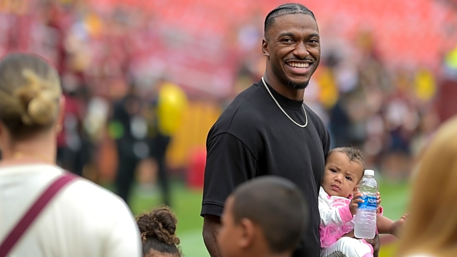 Robert Griffin III calls for Cleveland Browns to trade Shedeur Sanders ...