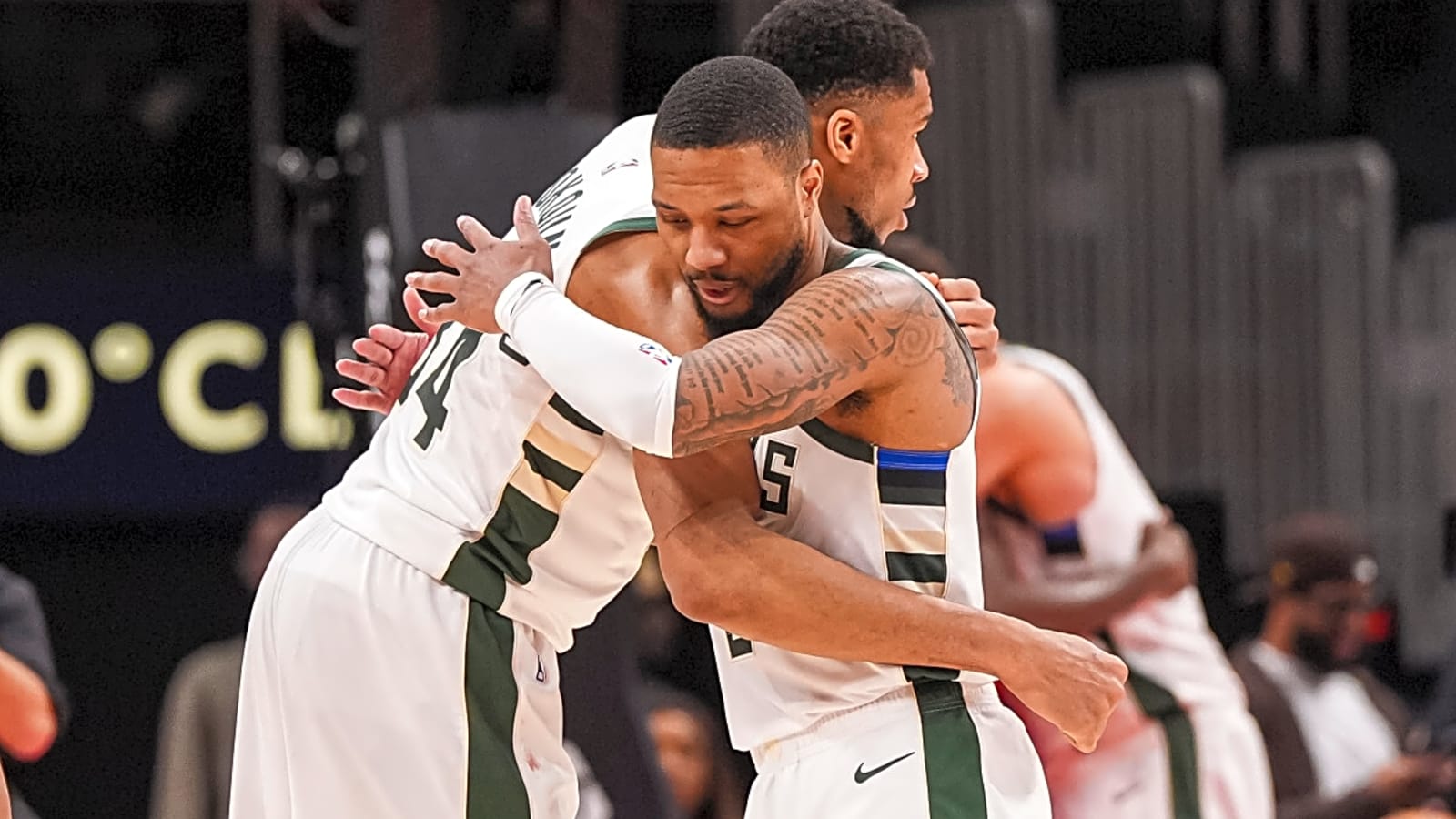 Bucks Star Giannis Antetokounmpo's Immediate Reaction to Damian Lillard ...