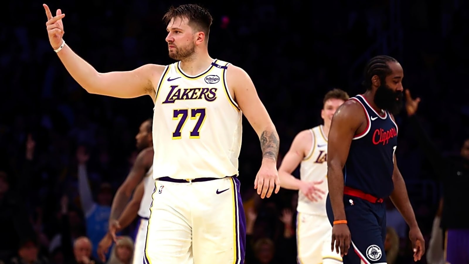 Fans Erupt As Luka Doncic Shows Off Lean Physique While Nailing A ...