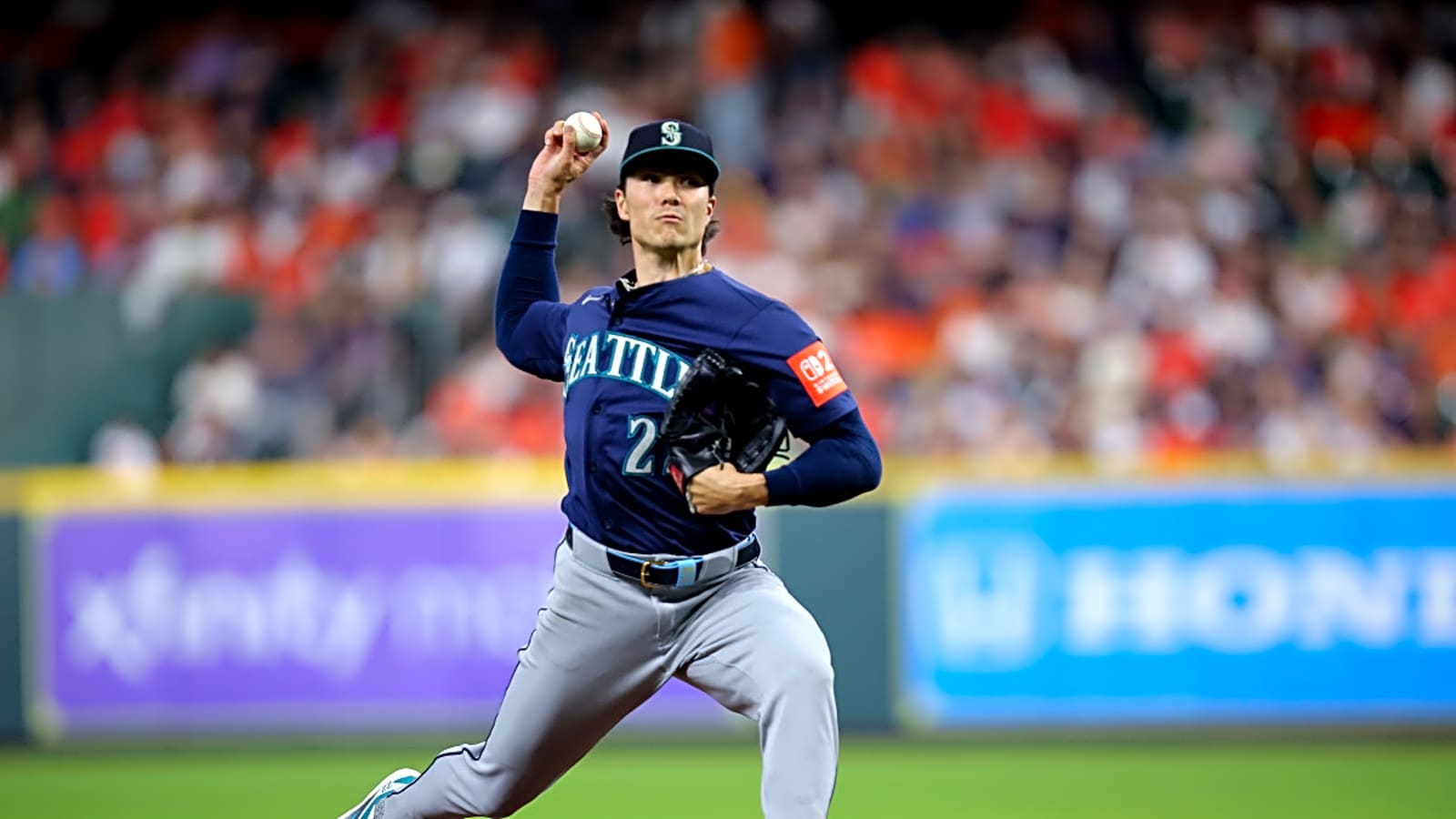 Mariners Await Bryan Woo Injury Update After Removal From Astros Game ...