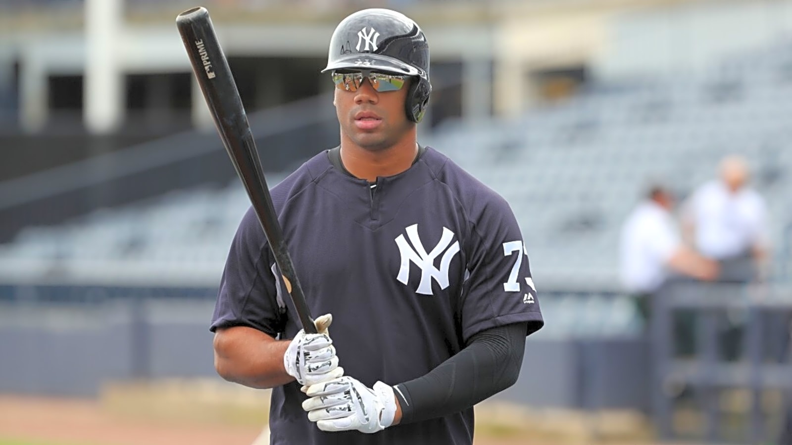 Giants Quarterback Russell Wilson Reunites with Yankees and Aaron Judge ...