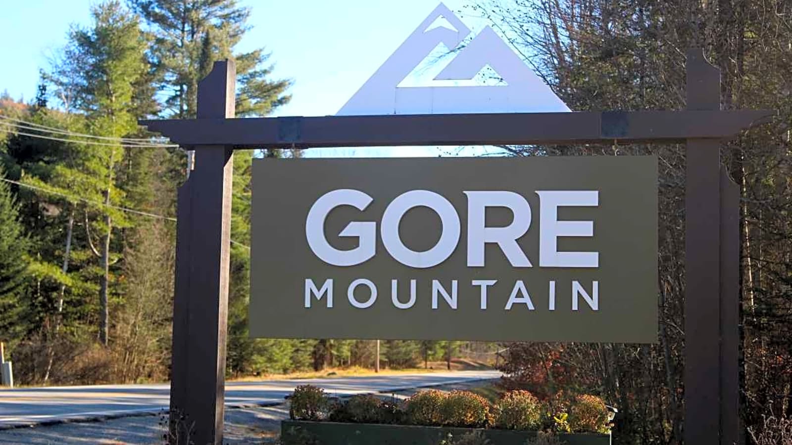 Dozens of Skiers Rescued From Gondola at Gore Mountain | Yardbarker