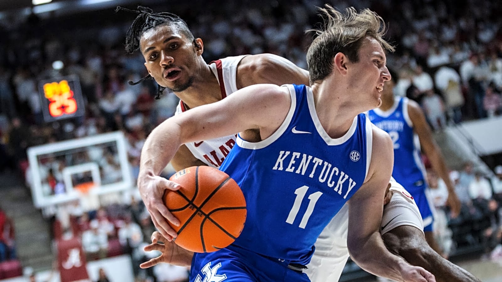 Travis Perry Enters Transfer Portal After One Season with Kentucky ...