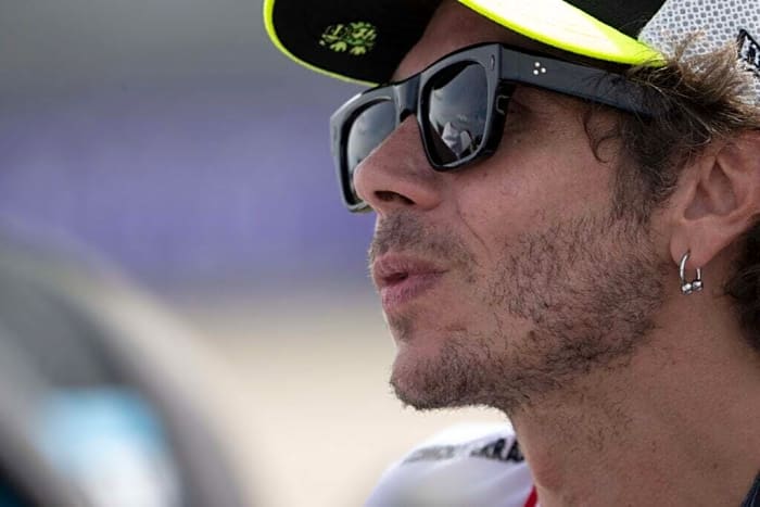 Marc Marquez urges fans to let go of the longstanding rivalry with ...