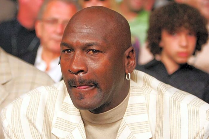 How Michael Jordan was embarrassed by NHL legend Wayne Gretzky in Las ...