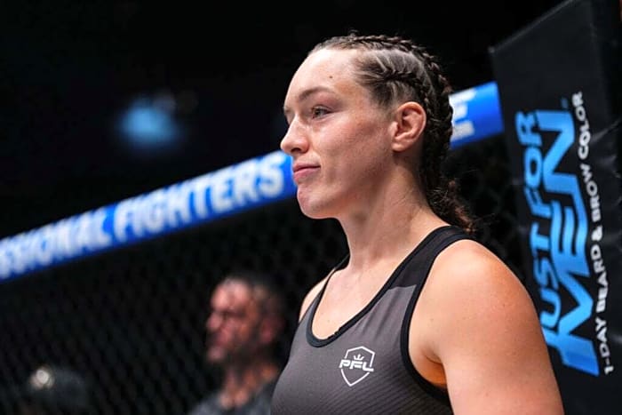Ex-UFC star scores triple knockdown in a single round during explosive ...
