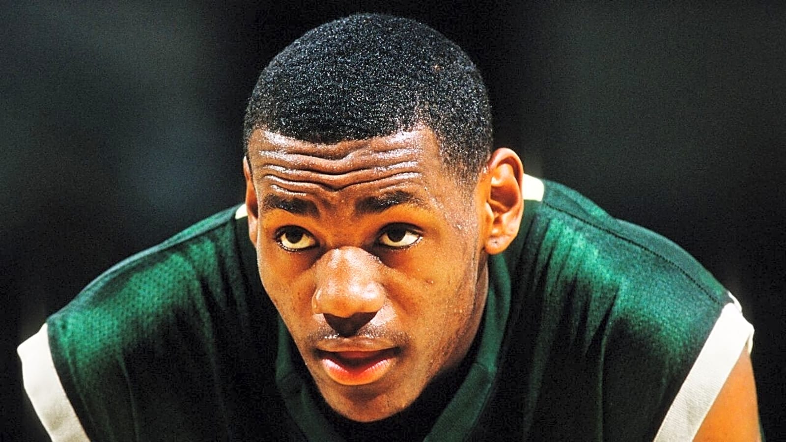 18-Year-Old LeBron James Claimed He Wore Glasses to 'Look More ...