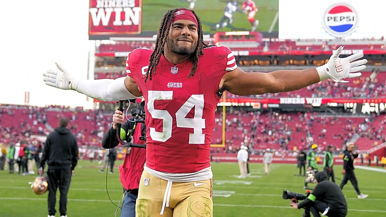 49ers injury update: John Lynch doesn't rule out Fred Warner's playoff ...