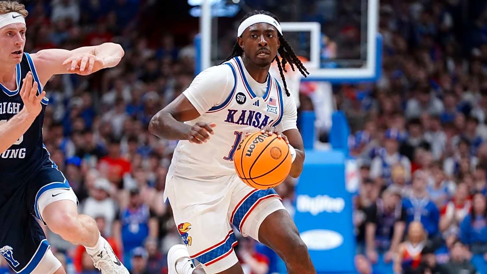 Kansas Controls the Tempo in 90–82 Win Over BYU at Allen Fieldhouse ...