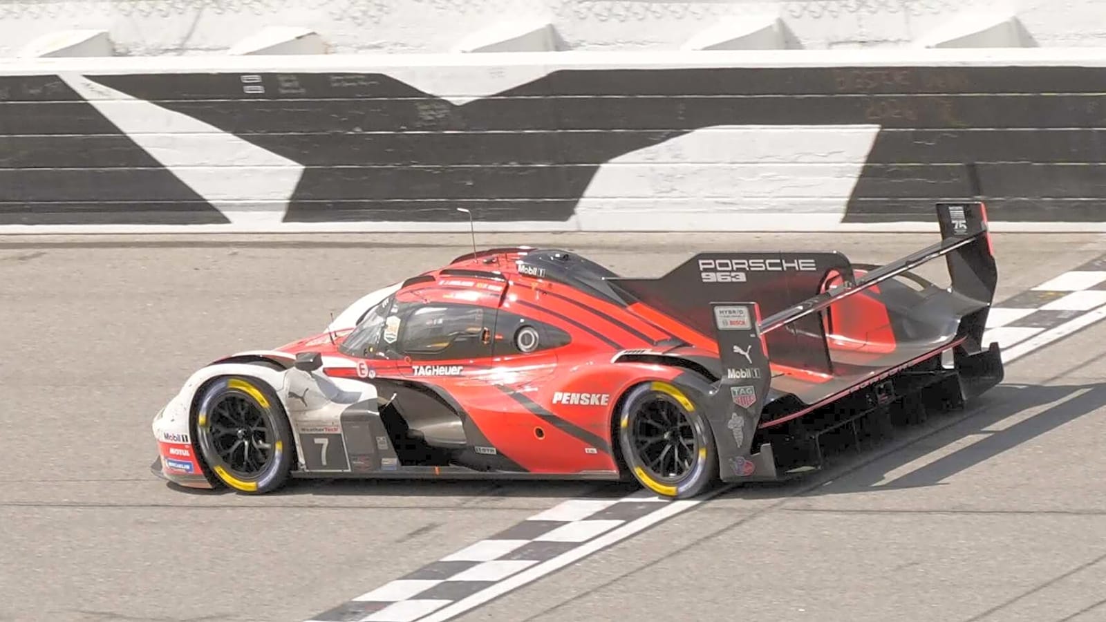 Heavy fog triggers longest caution in Rolex 24 history | Yardbarker