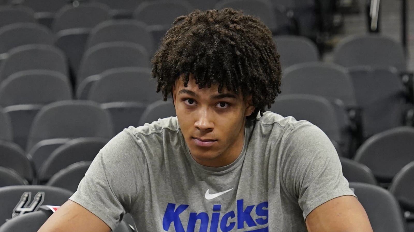 Knicks' Jericho Sims undergoes shoulder surgery | Yardbarker