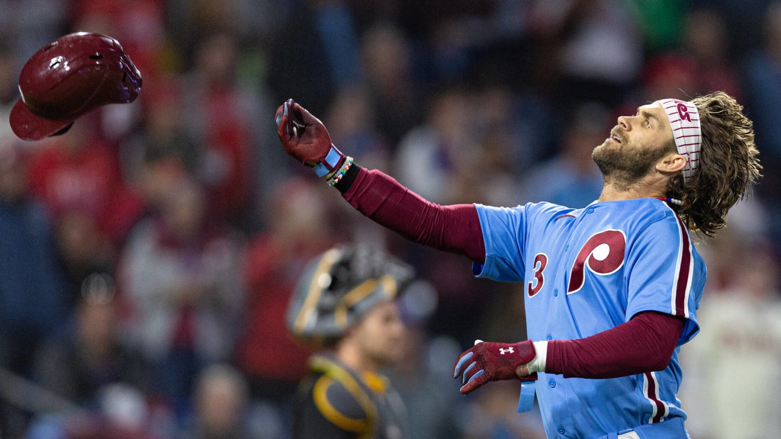 Bryce Harper explodes on umpire, gets ejected | Yardbarker