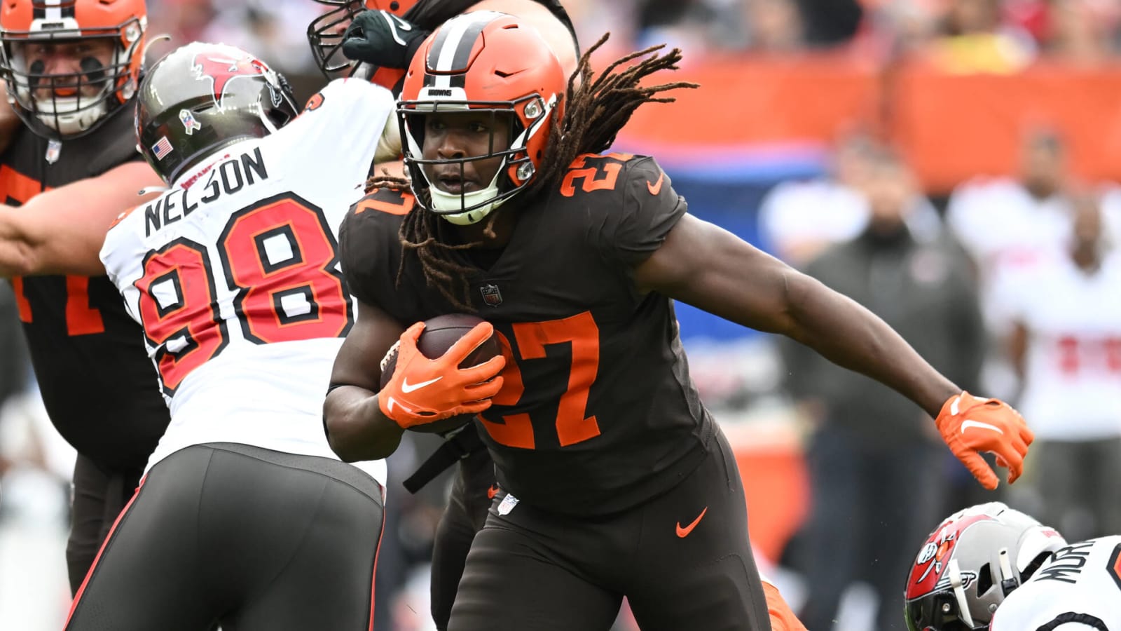 A new team is reportedly interested in RB Kareem Hunt | Yardbarker