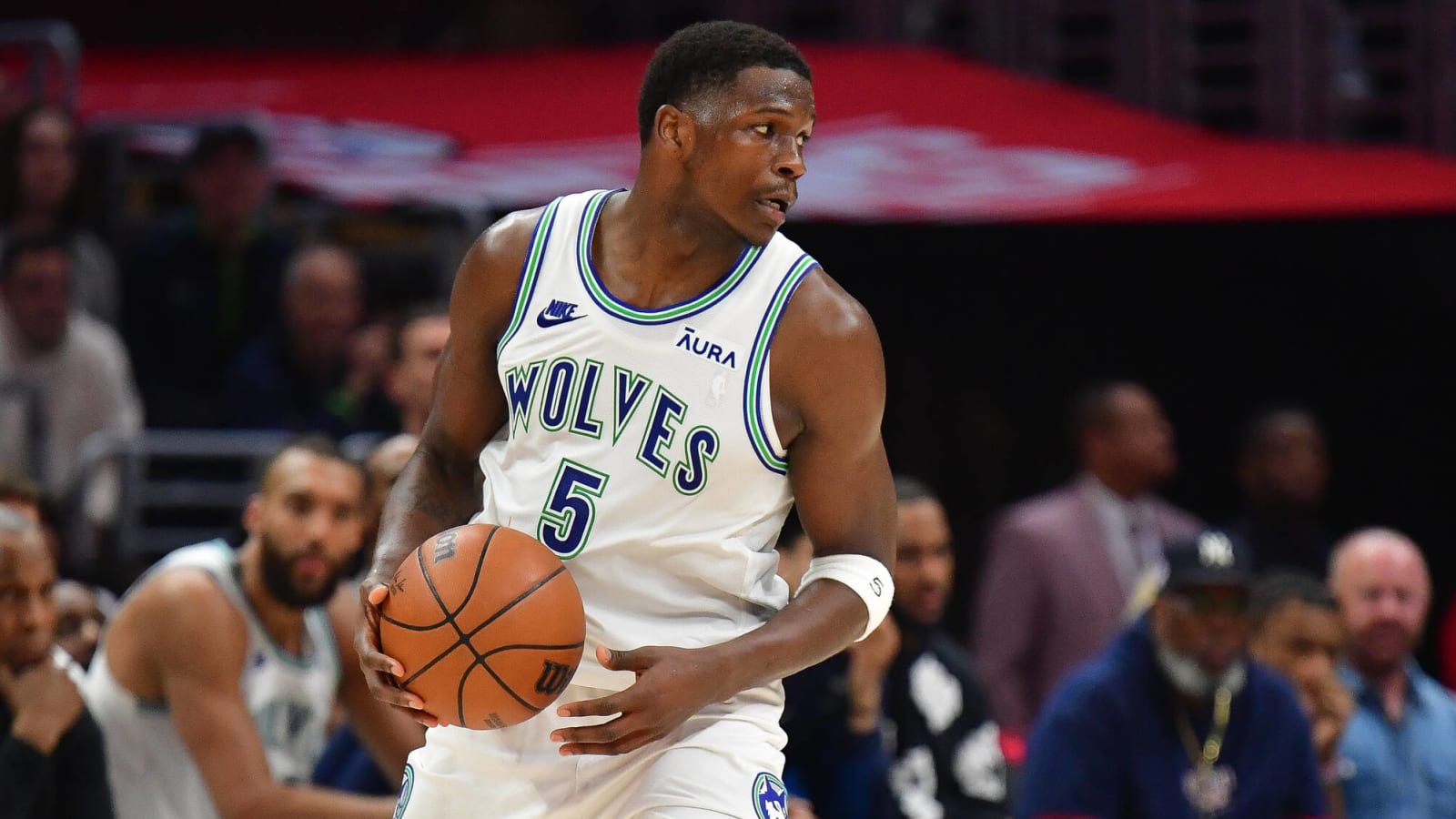Ranking The Best NBA Players By Total Seasons In The League | Yardbarker