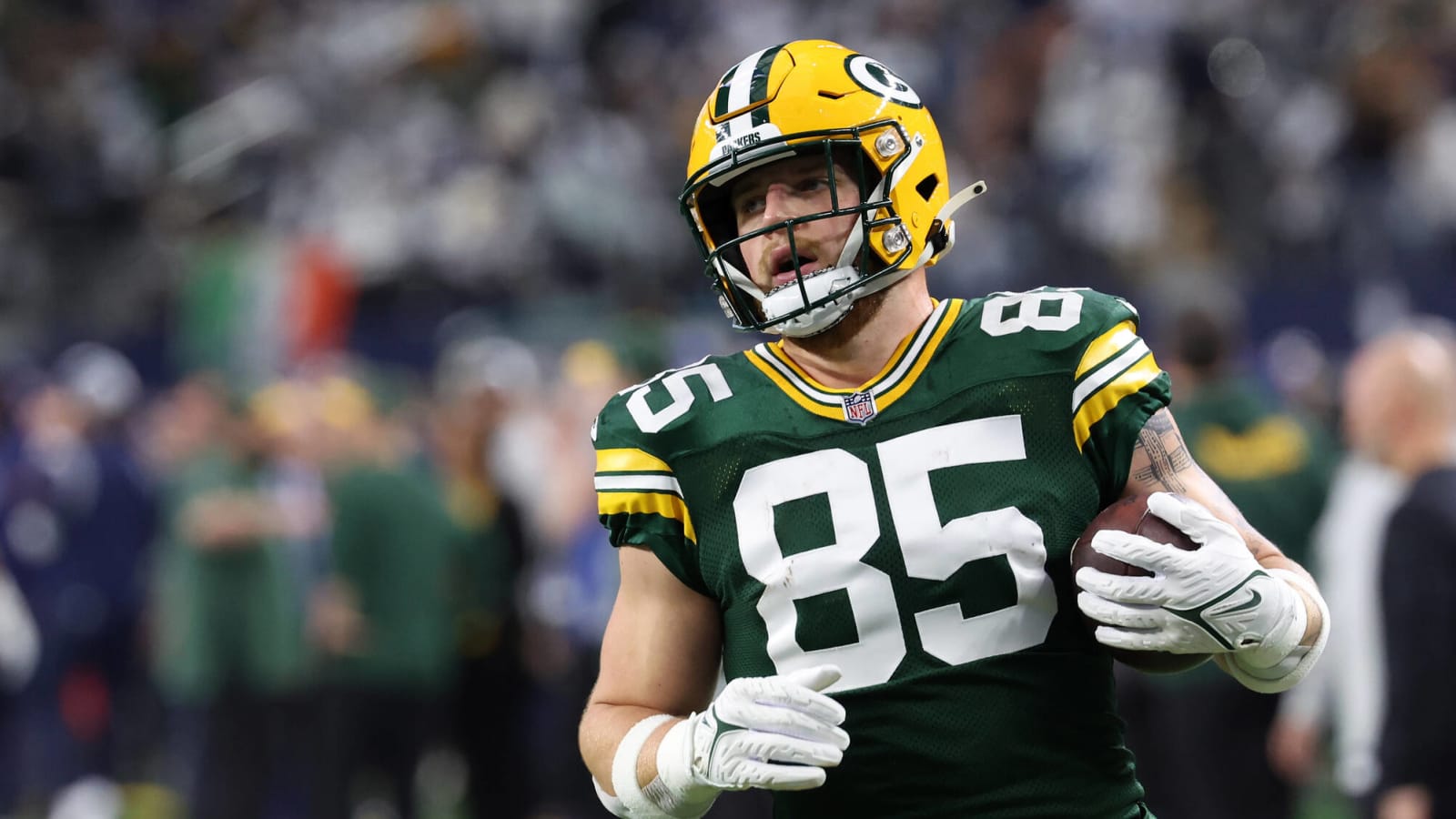 Packers OL Zach Tom & TE Tucker Kraft Tore Pecs This Offseason | Yardbarker