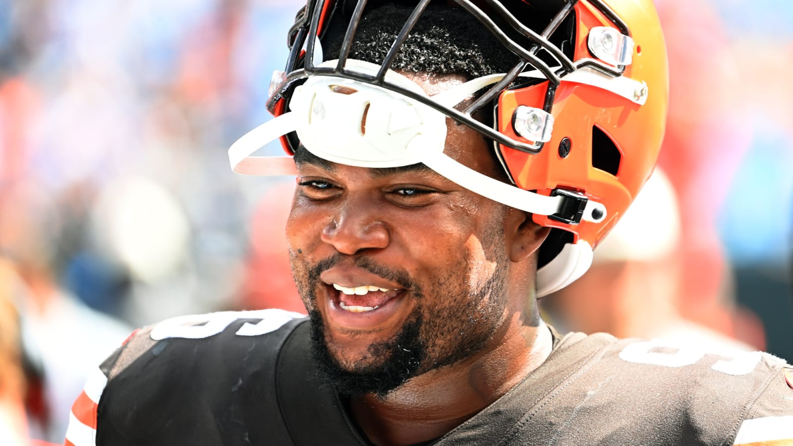 49ers DT Jordan Elliott also carted off the field during practice ...